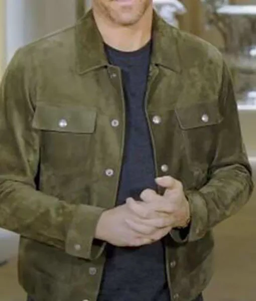 Red Notice Ryan Reynolds Green Leather Jacket | TLC