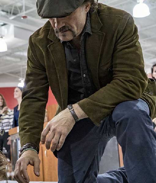 Chicago PD Alvin Olinsky (Elias Koteas) Blazer | TLC