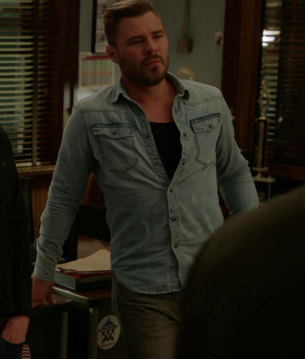 Chicago P.D. (2014) Adam (Patrick Flueger) Denim Shirt Jacket - TLC