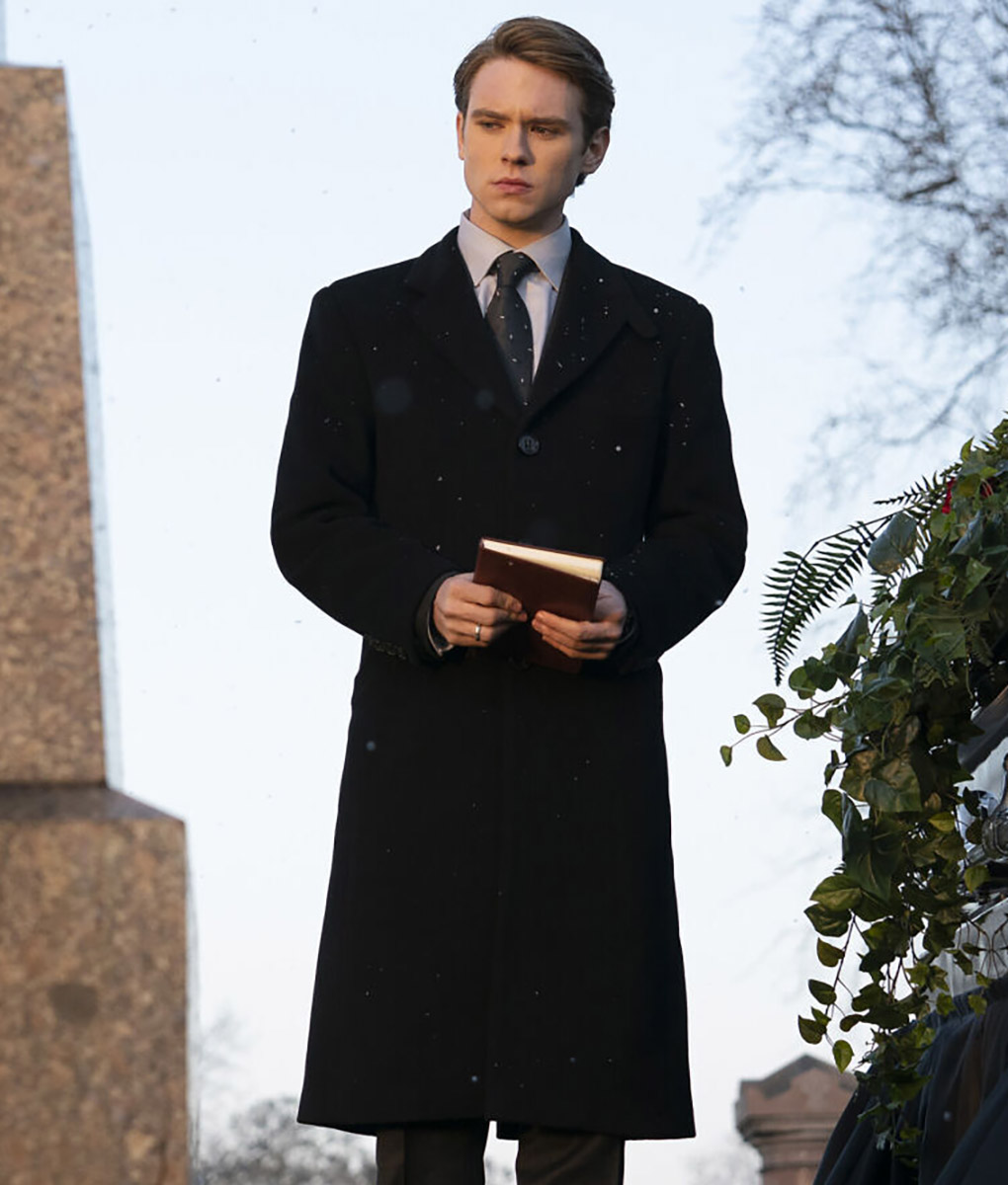 Gotham Knights Oscar Morgan Long coat | Turner Hayes coat