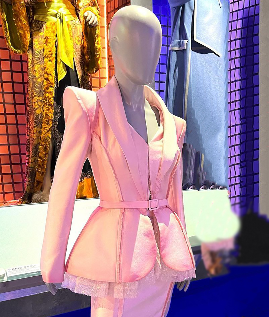 The Hunger Games 2023 Tigris Pink Blazer | Hunter Schafer Blazer