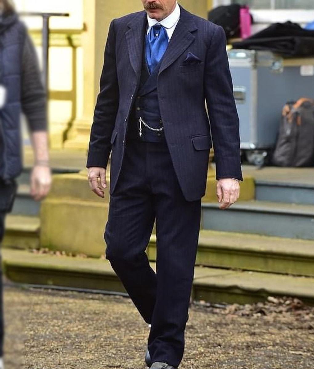 Ewan McGregor A Gentleman in Moscow Alexander Rostov Suit - The Leather ...